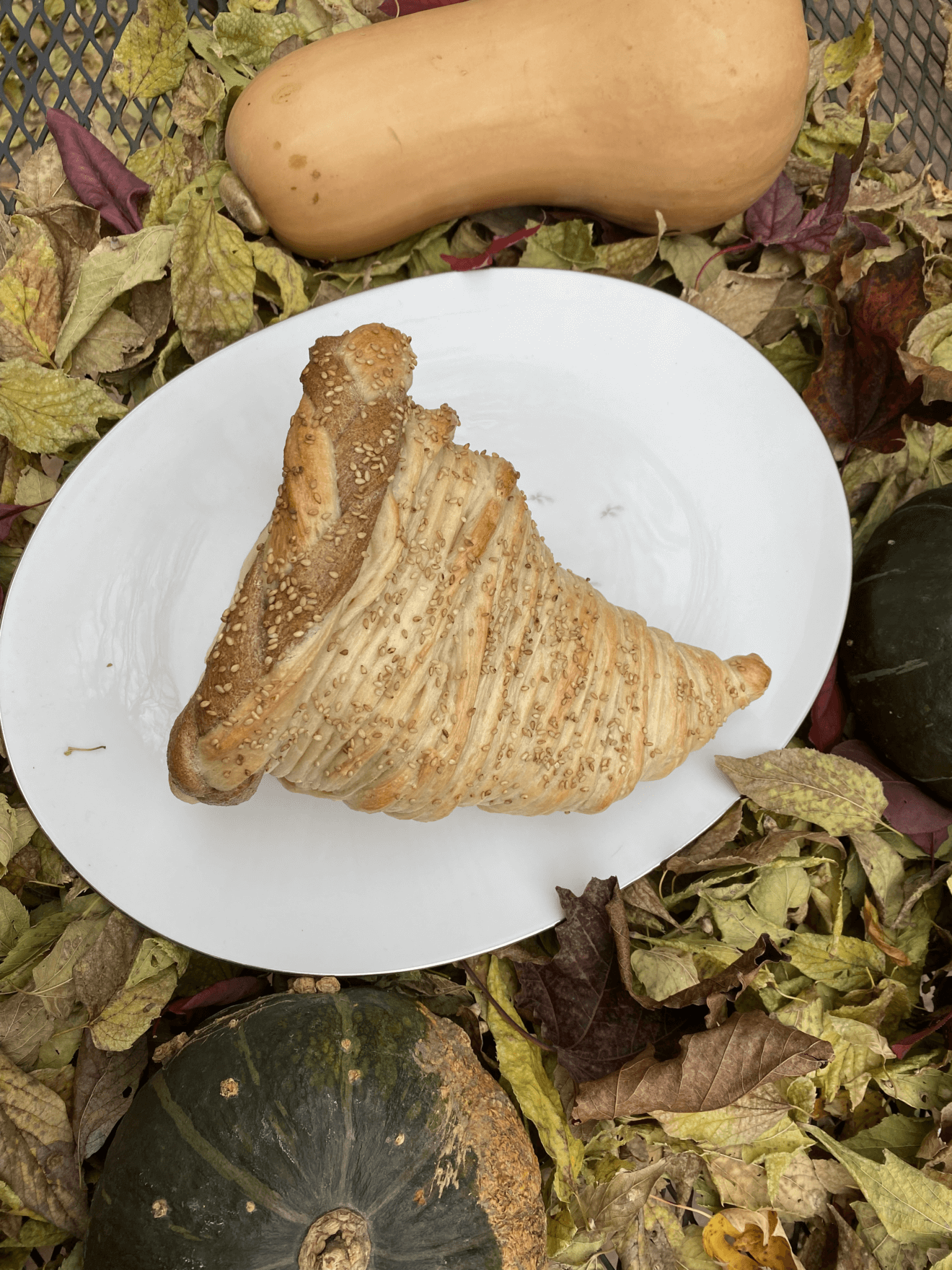 Make an Edible Center Piece - The Easy Cornucopia!