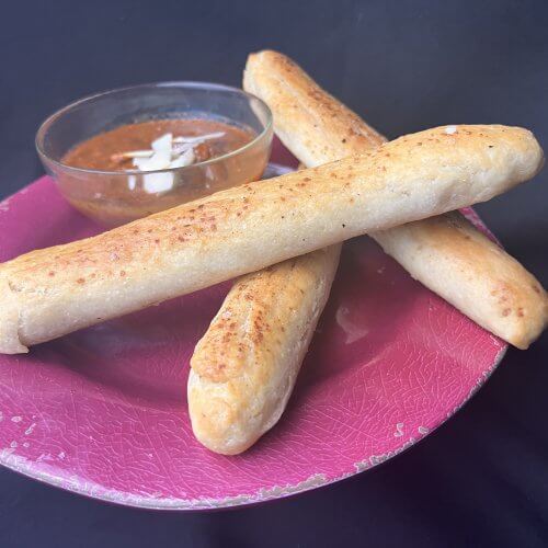 Olive Garden Styled Breadsticks - Free Recipe - Easy to Make!